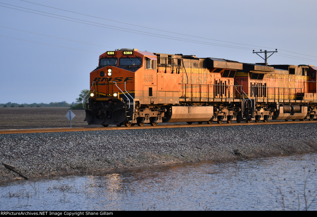 BNSF 6369